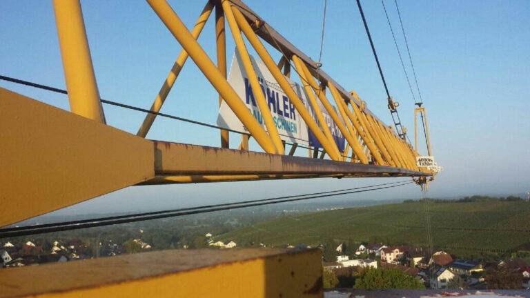 Mietkrane für Ihr Bauprojekt von Köhler Baumaschinen